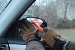 Get Out Fast With The Best Car Escape Tool